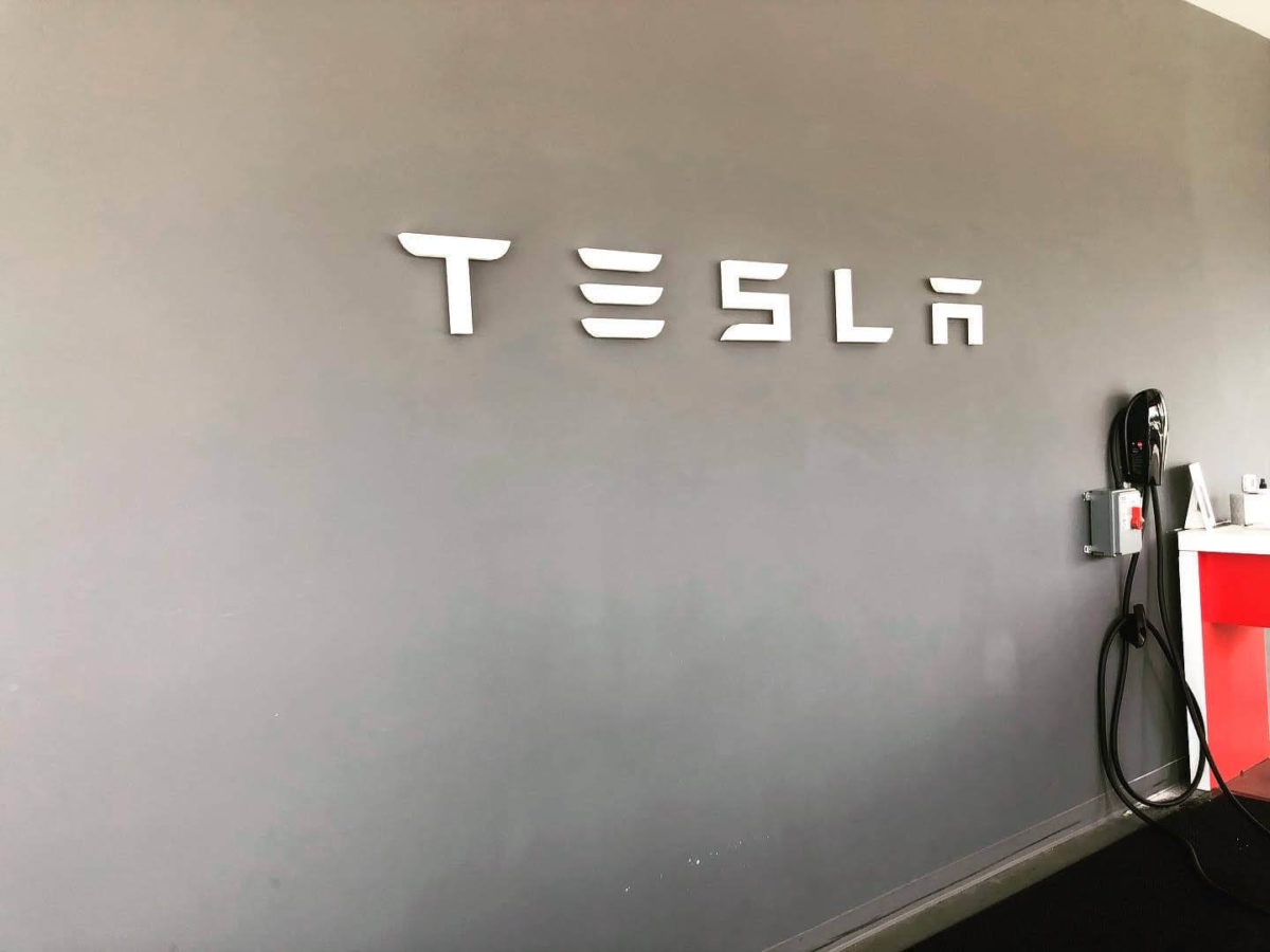 What is a Bomb Proof Car (and Can You Buy One?) - Bombproofing Info